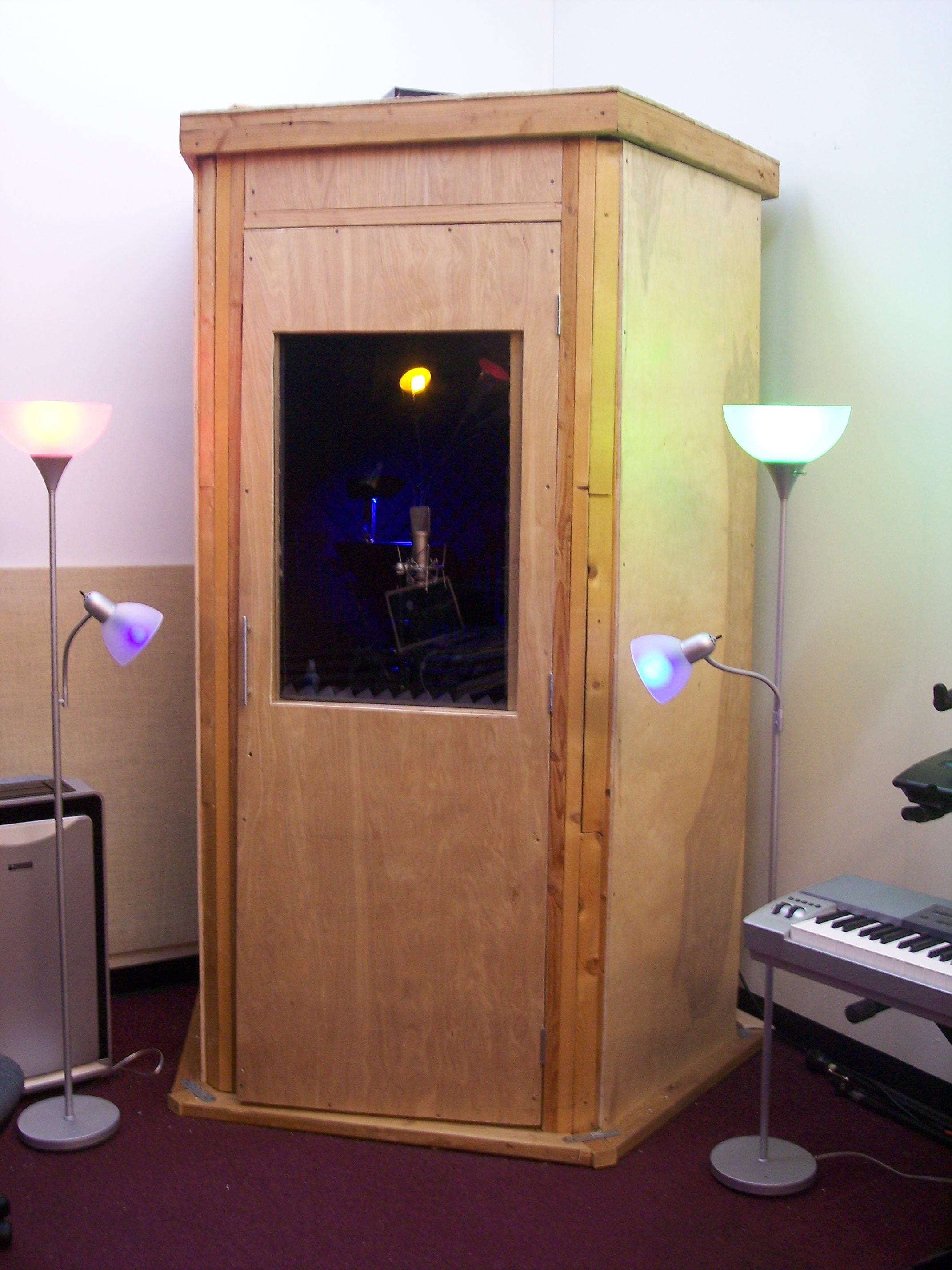 How To Build An Awesome Cheap DIY Vocal Recording Booth Omari MC
